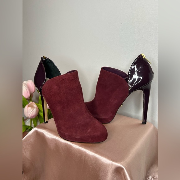 Victoria's Secret | Shoes | Dark Purple Victorias Secret Booties With ...